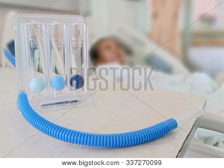 Triflow Incentive Image & Photo (Free Trial) | Bigstock