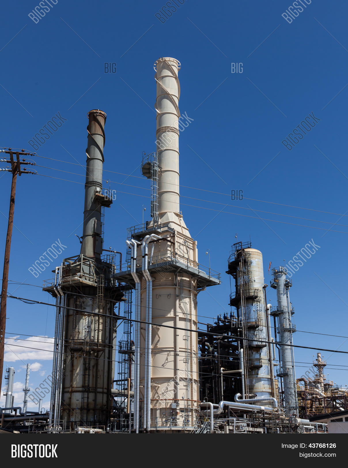 Oil Refinery Image & Photo (Free Trial) | Bigstock