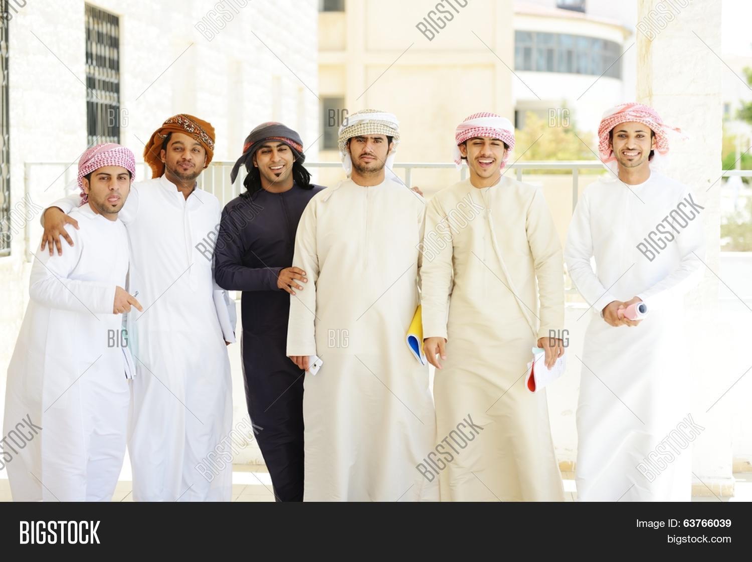 Gulf Arabic Muslim Image & Photo (Free Trial) | Bigstock