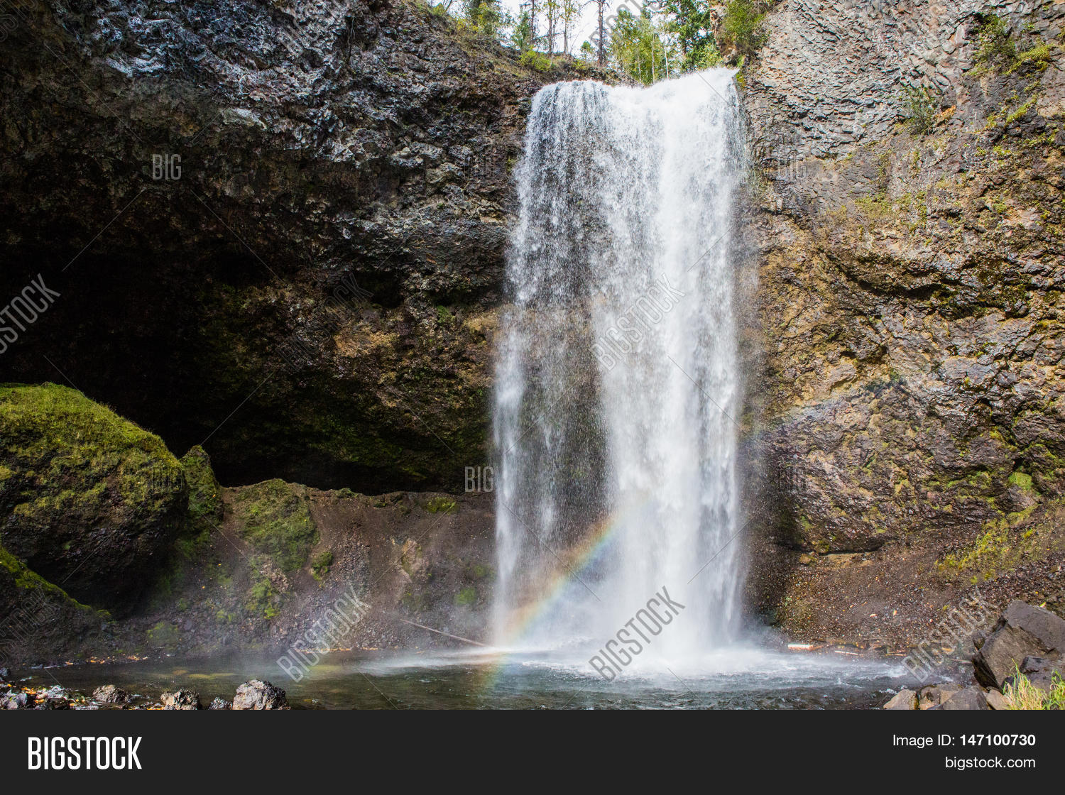 Moul Falls, Wells Gray Image & Photo (Free Trial) | Bigstock