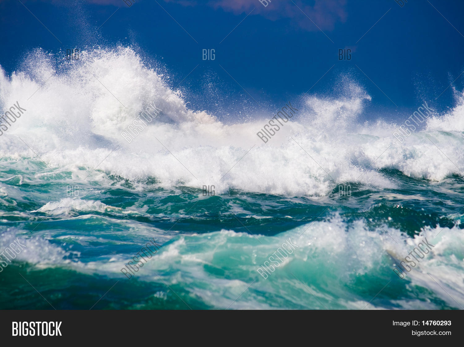 Powerful Ocean Wave Image & Photo (Free Trial) | Bigstock