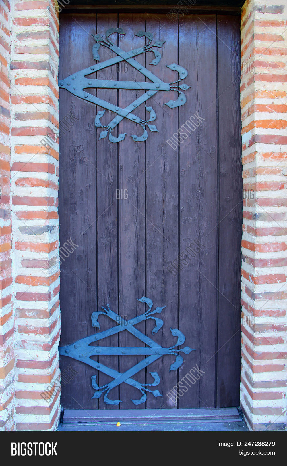 Ancient Wooden Door Image & Photo (Free Trial) | Bigstock