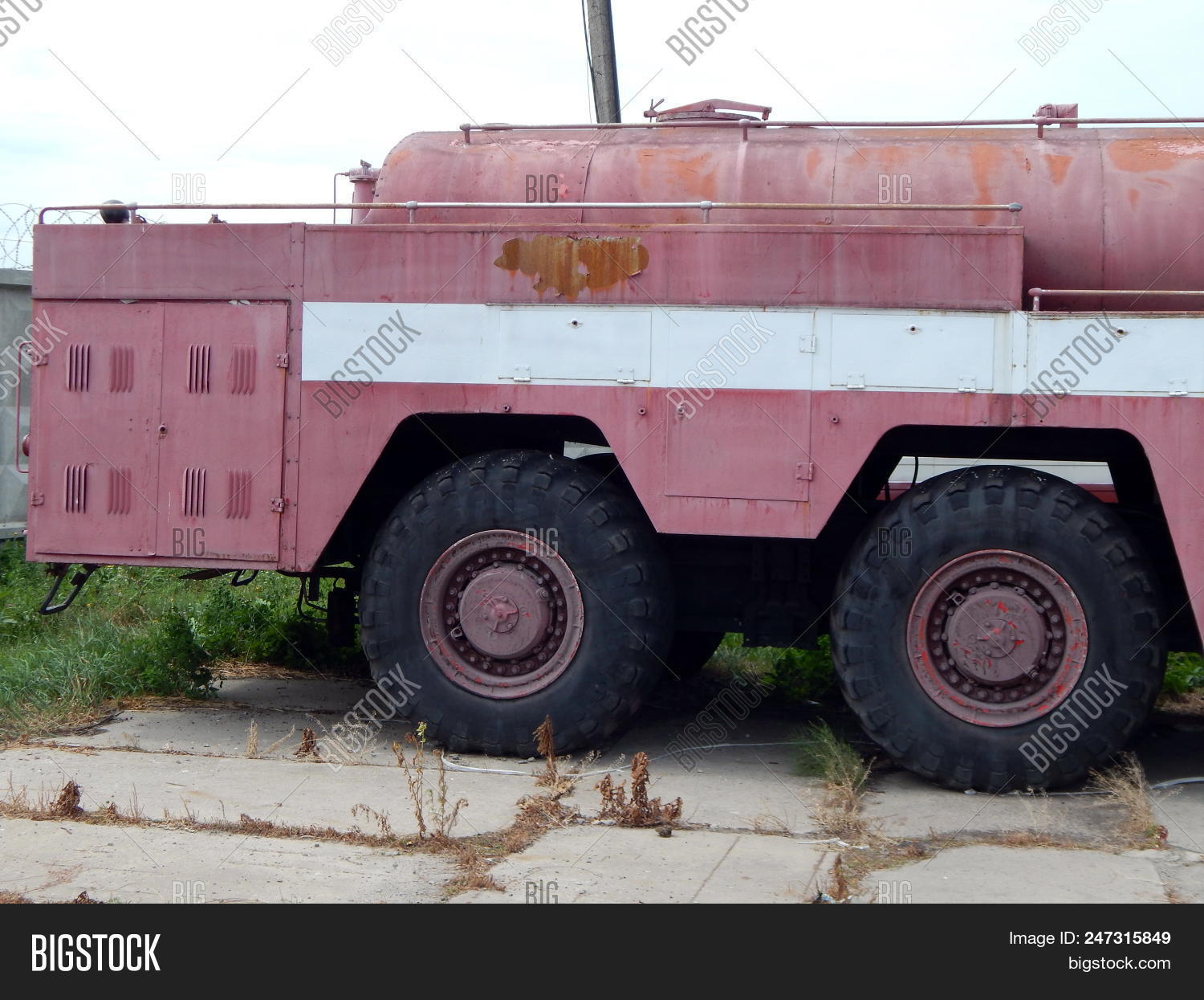 Aviation Chassis Image & Photo (Free Trial) | Bigstock