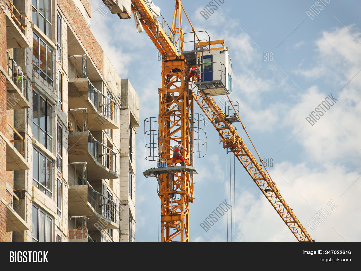 Tower Cranes Work Image & Photo (Free Trial) | Bigstock