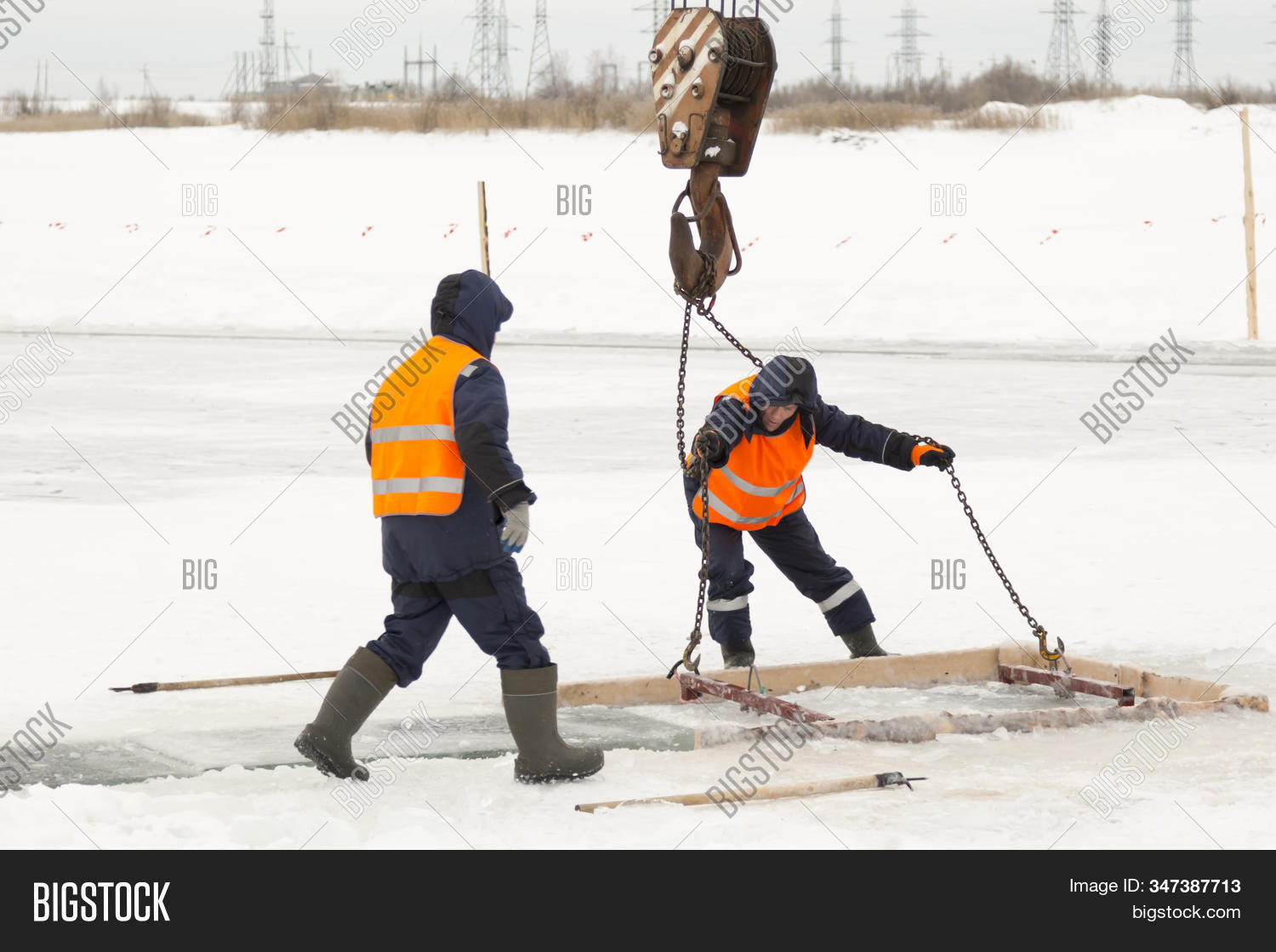 Slinger Catches Ice Image & Photo (Free Trial) | Bigstock