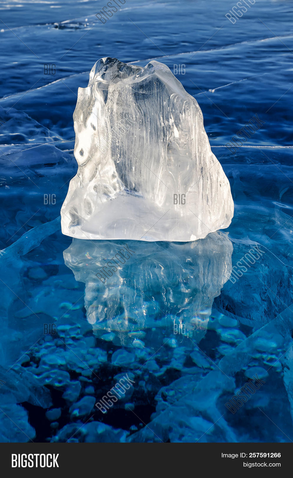 Ice Floe Frozen Lake Image & Photo (Free Trial) | Bigstock
