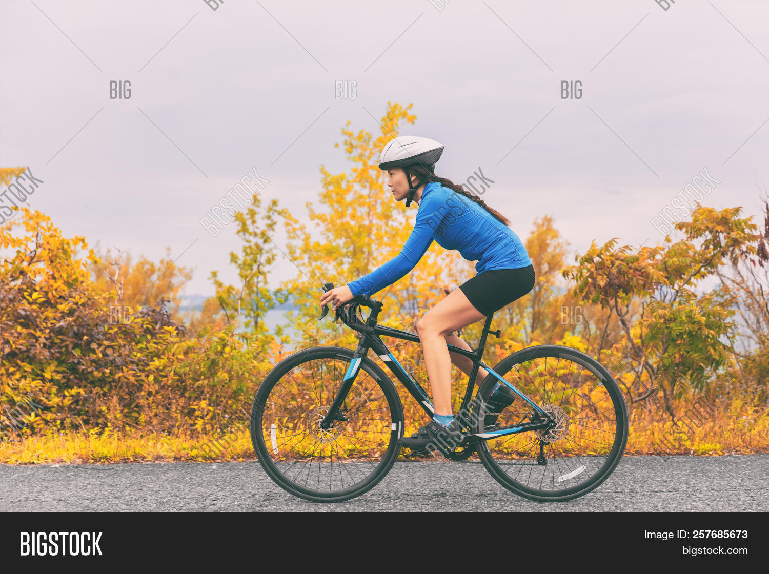 Bike Cyclist Outdoor Image & Photo (Free Trial) | Bigstock