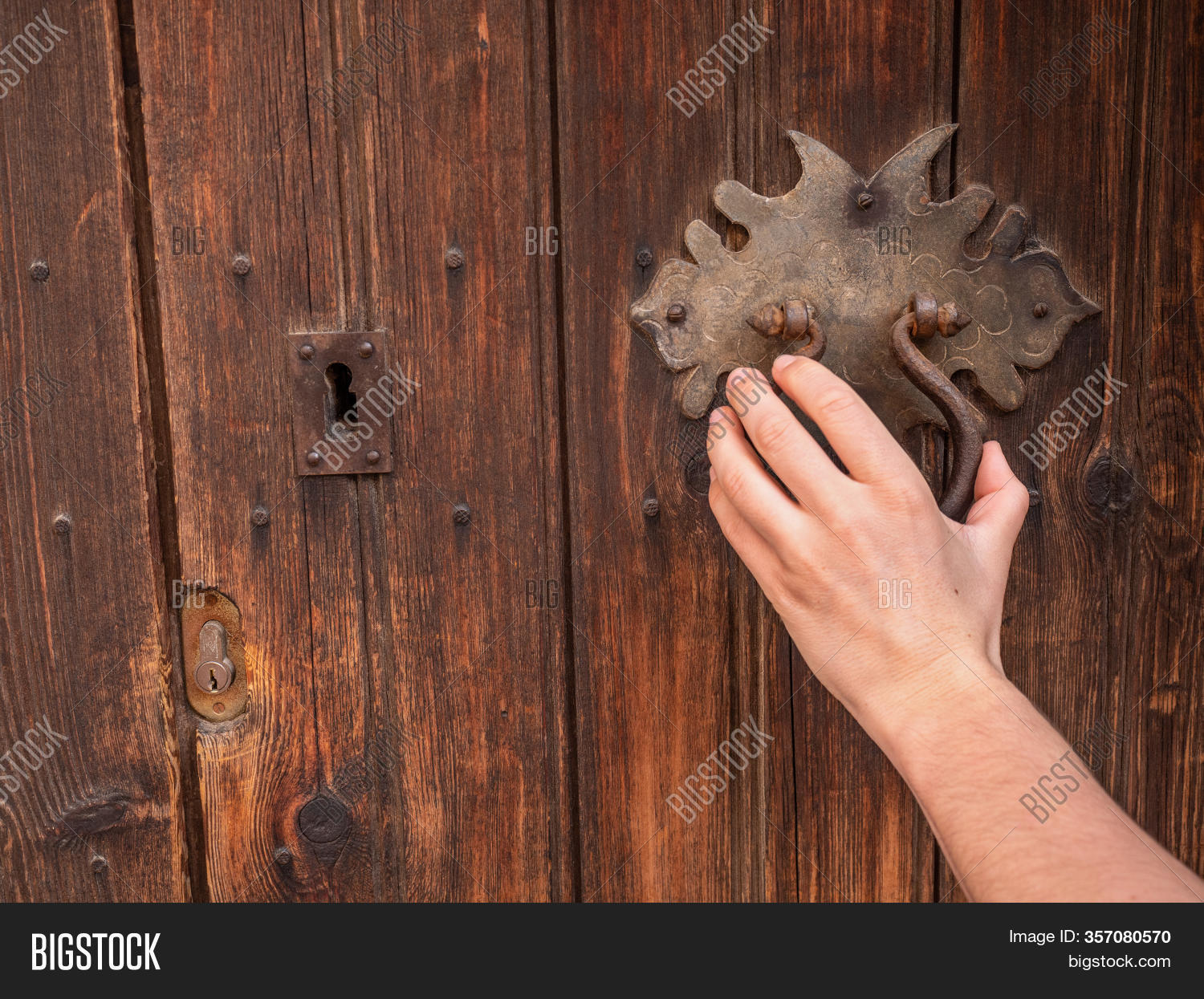Old Rusty Iron Knocker Image & Photo (Free Trial) | Bigstock