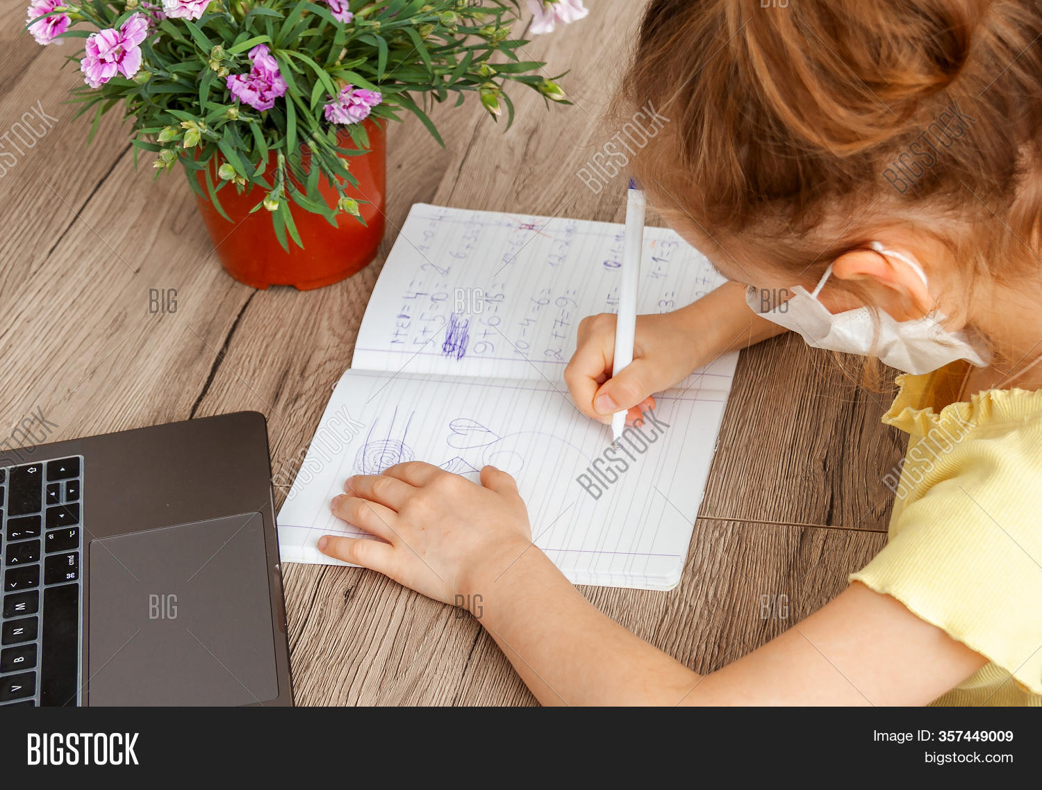 Distance Learning Image & Photo (Free Trial) | Bigstock