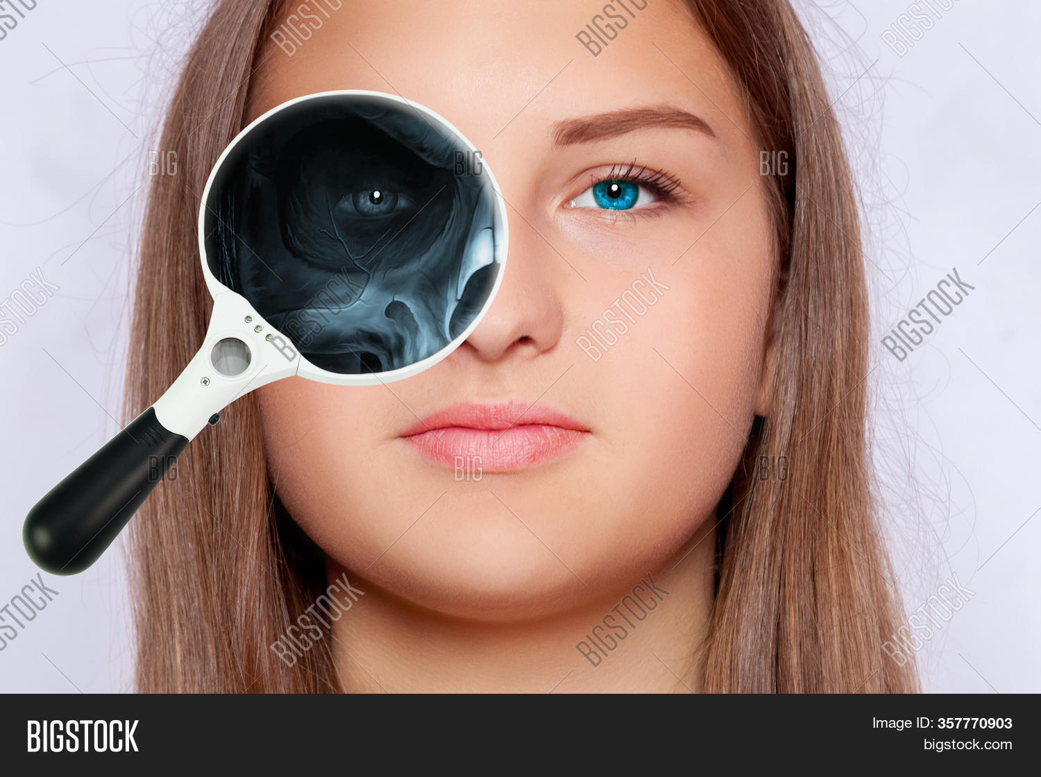 X-ray Magnifying Glass Image & Photo (Free Trial) | Bigstock