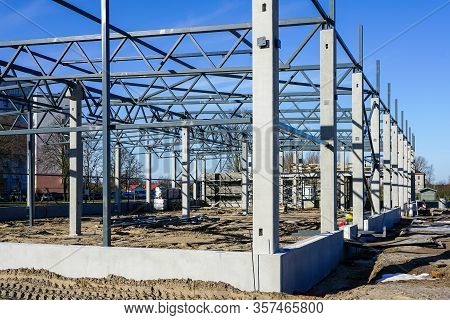 Steel Frame Building Image & Photo (Free Trial) | Bigstock