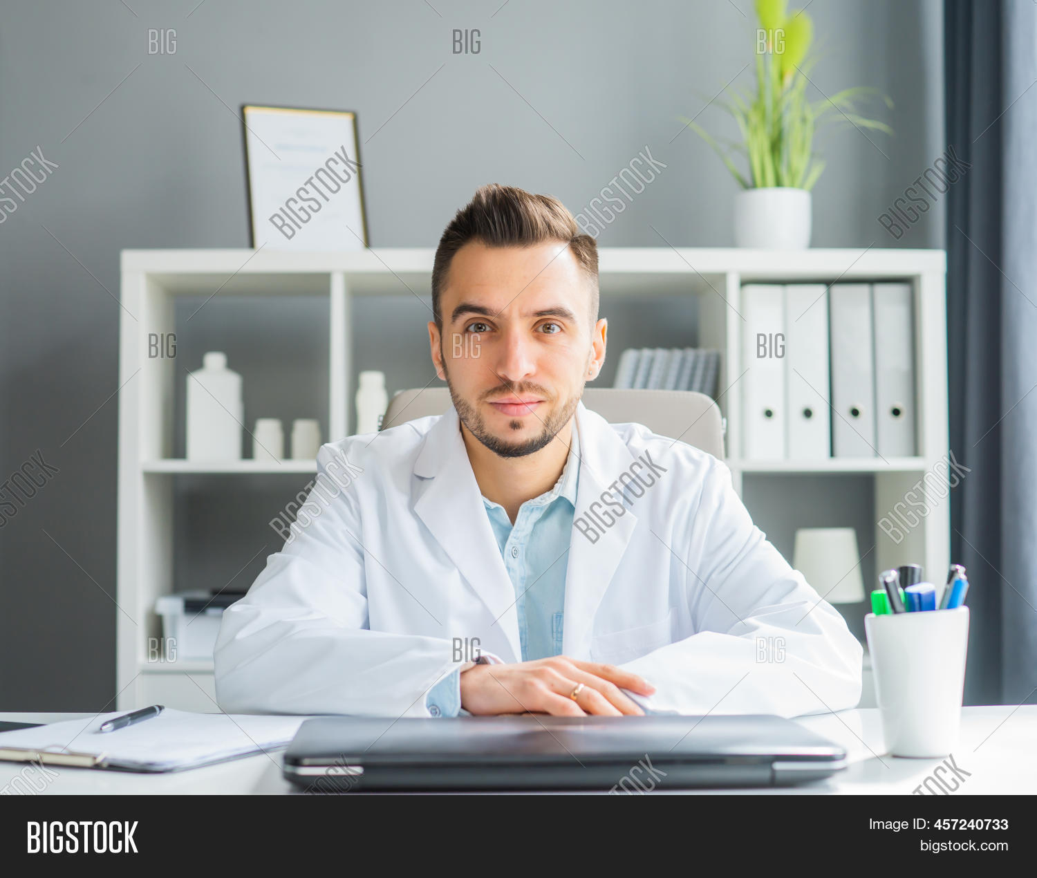 Doctor Works Medical Image & Photo (Free Trial) | Bigstock