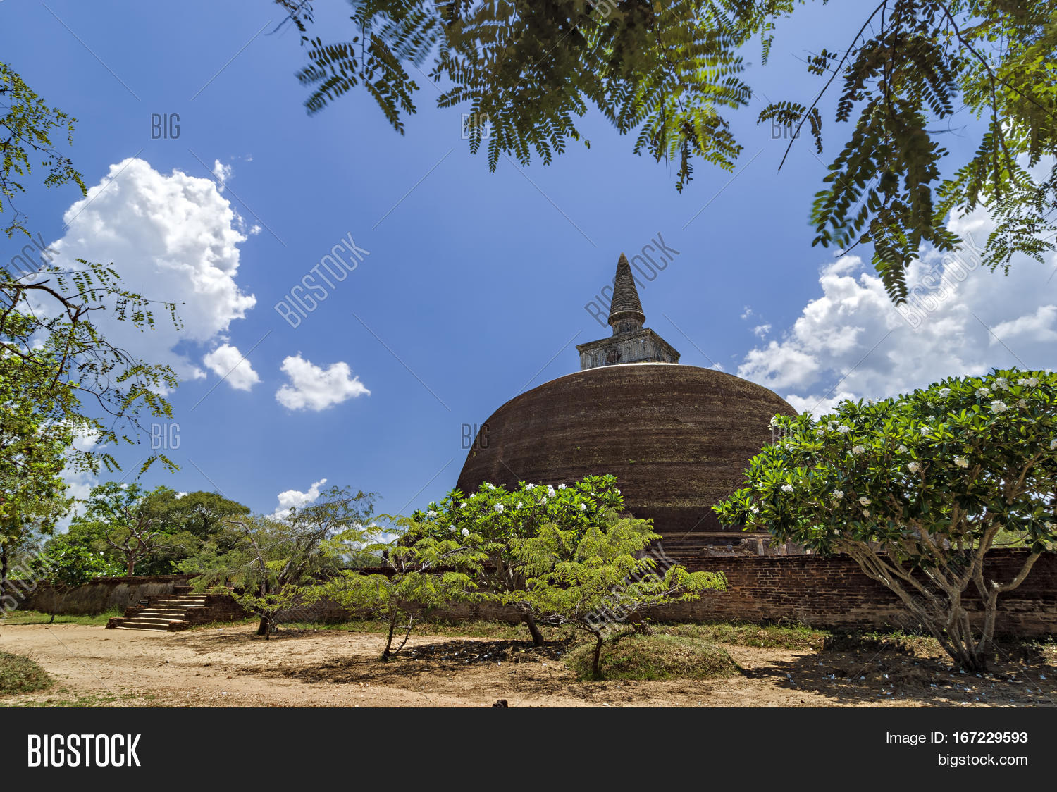 Rankoth Vehera. Image & Photo (Free Trial) | Bigstock