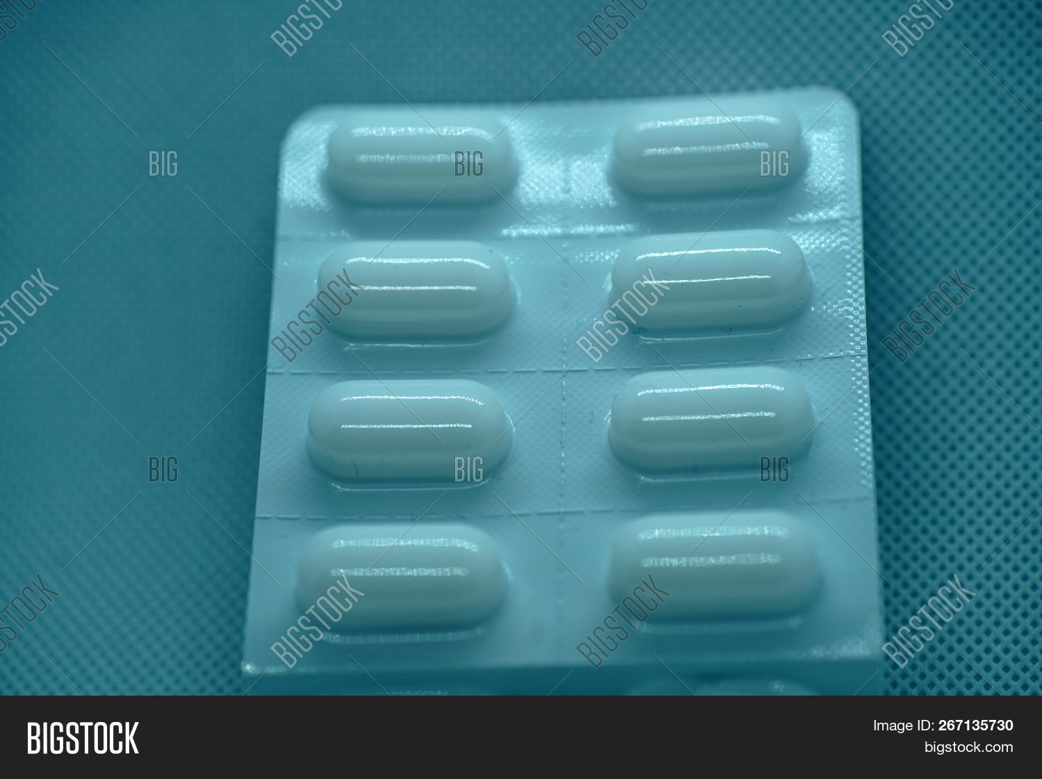 Tablets Single-dose Image & Photo (Free Trial) | Bigstock