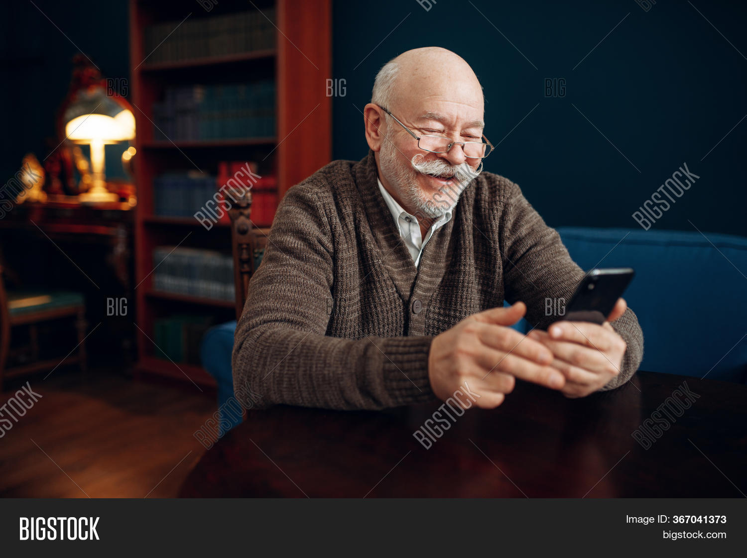 Elderly Man Using Image & Photo (Free Trial) | Bigstock