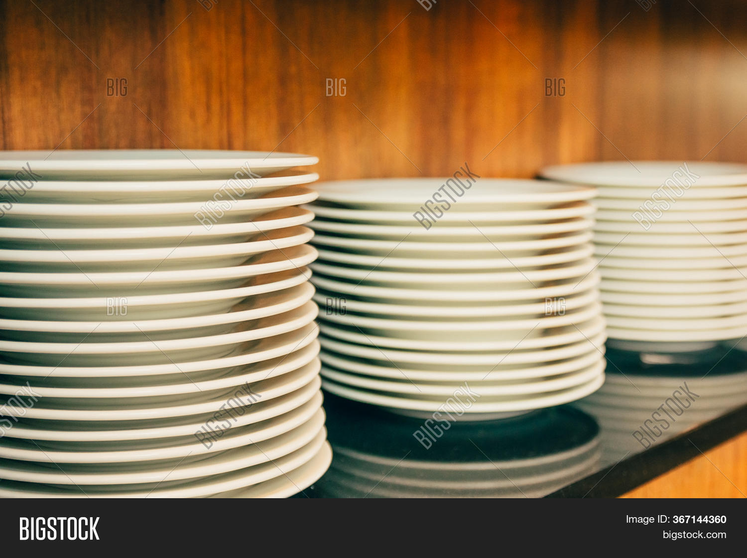 White Clean Plates Image & Photo (Free Trial) | Bigstock
