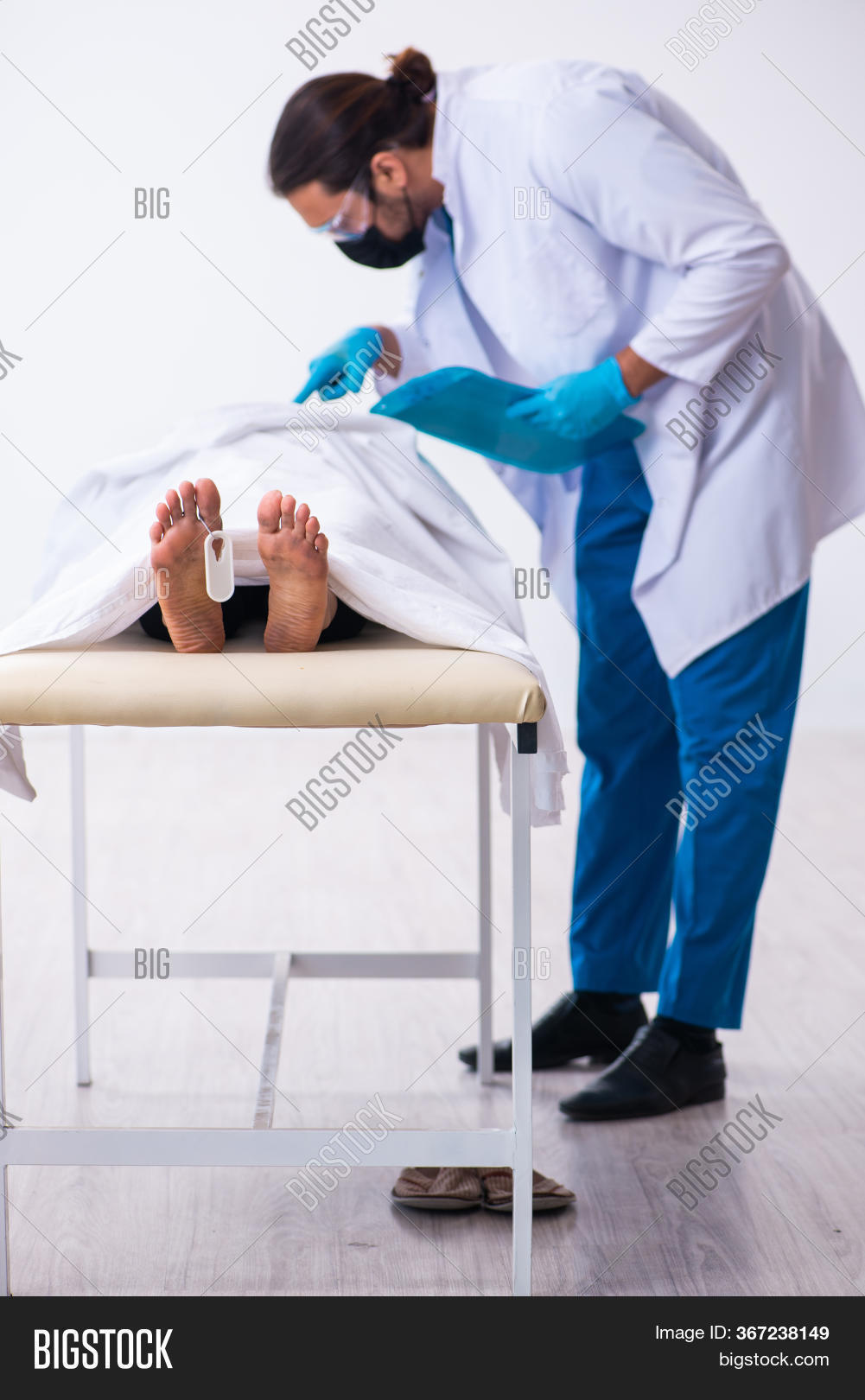 Police Coroner Image & Photo (Free Trial) | Bigstock