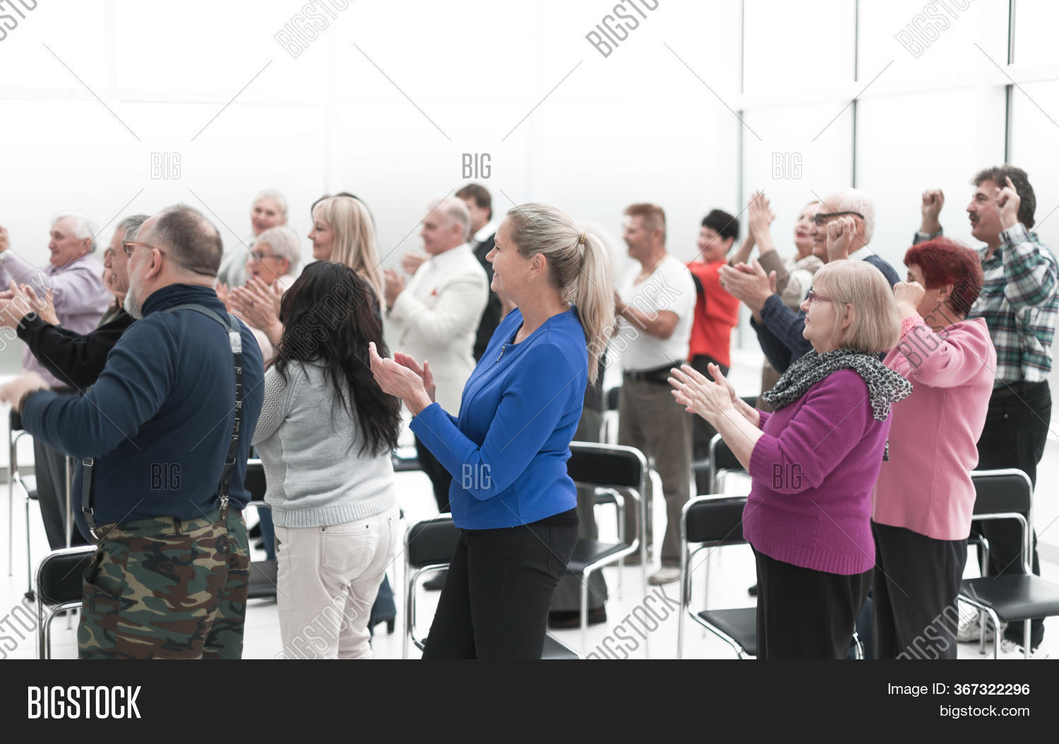 Audience Applaud Image & Photo (Free Trial) | Bigstock