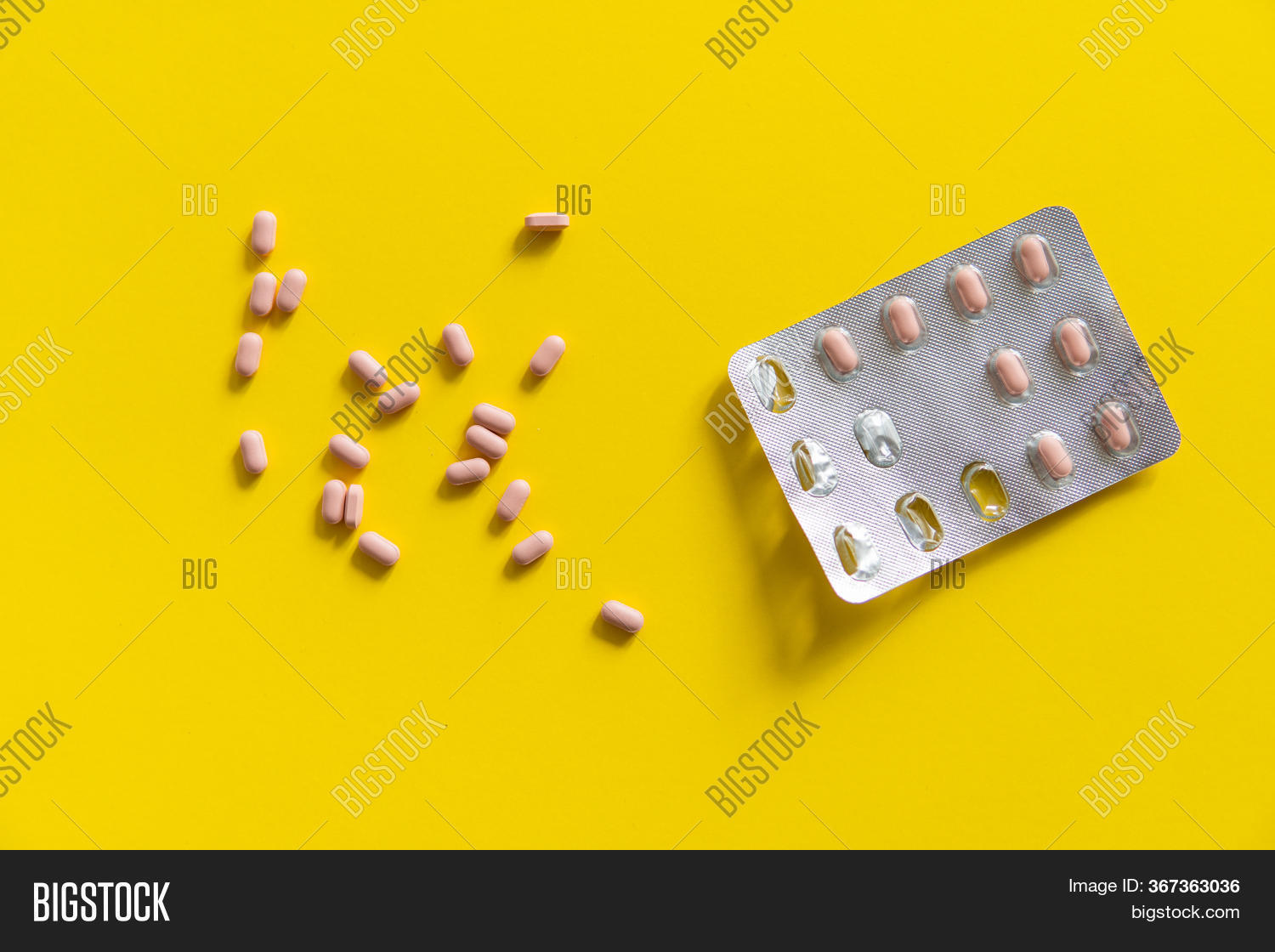 Top View On Pills Image & Photo (Free Trial) | Bigstock