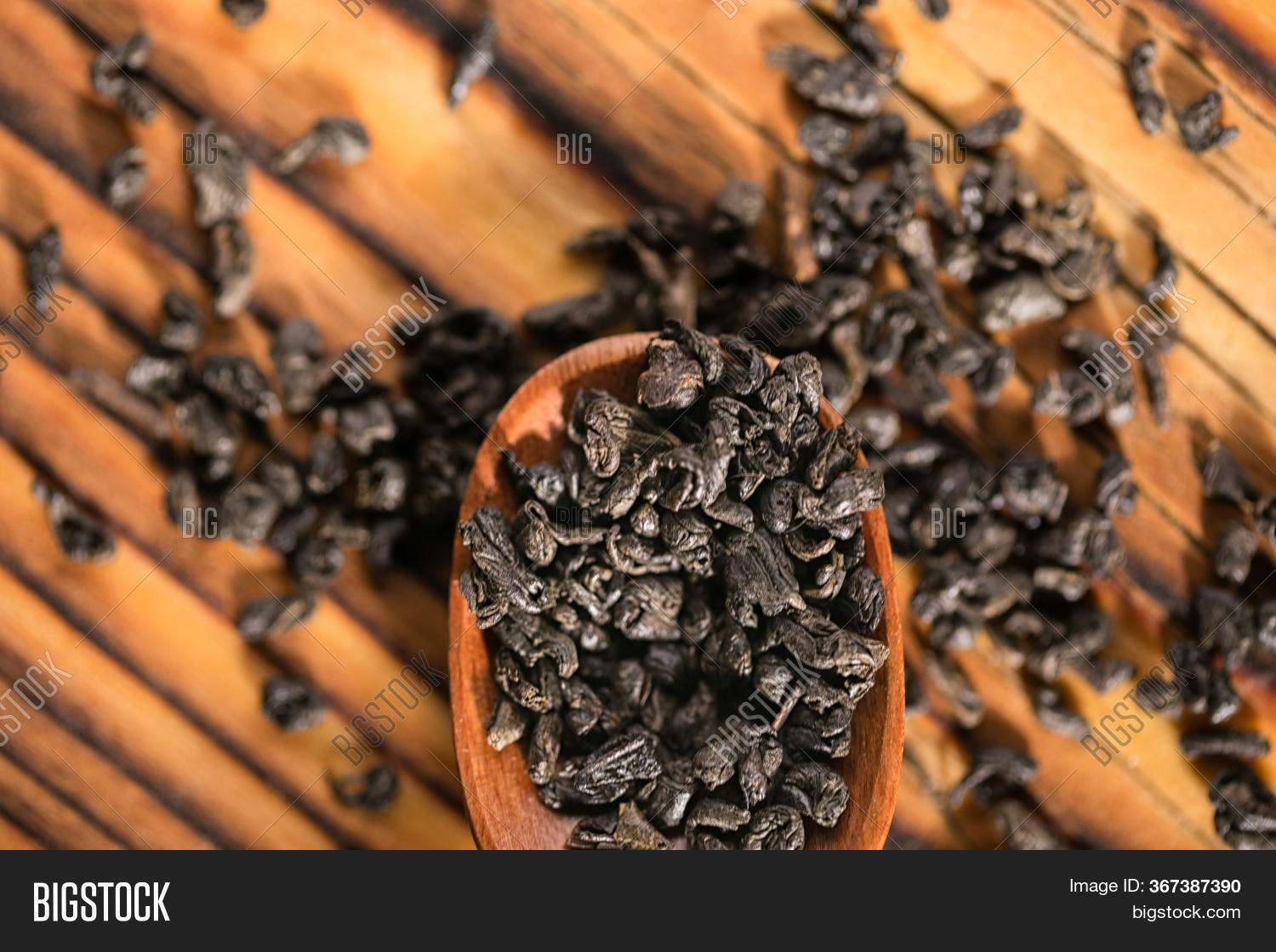 Dry Puer Tea Leaf Image & Photo (Free Trial) | Bigstock