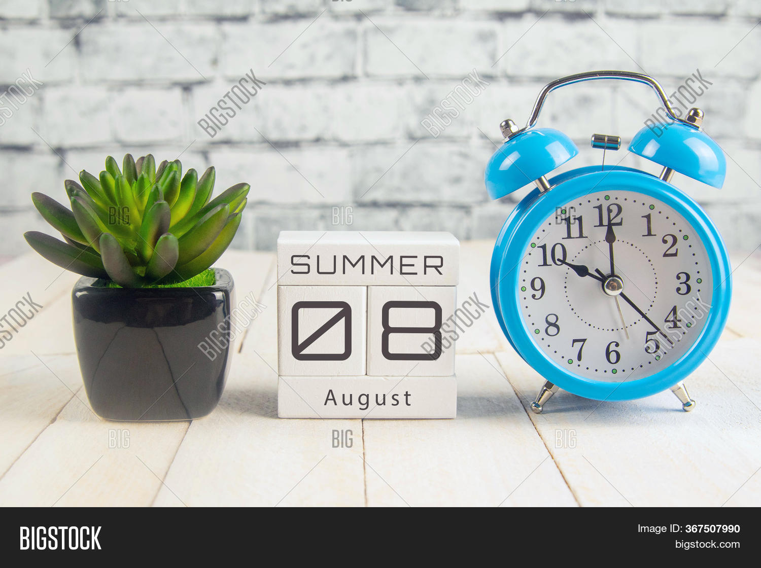 August 8 On Wooden Image & Photo (Free Trial) | Bigstock