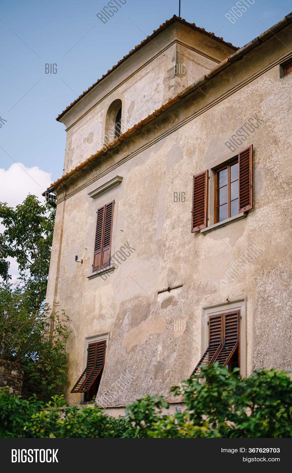Facade Old Villa Italy Image & Photo (Free Trial) | Bigstock