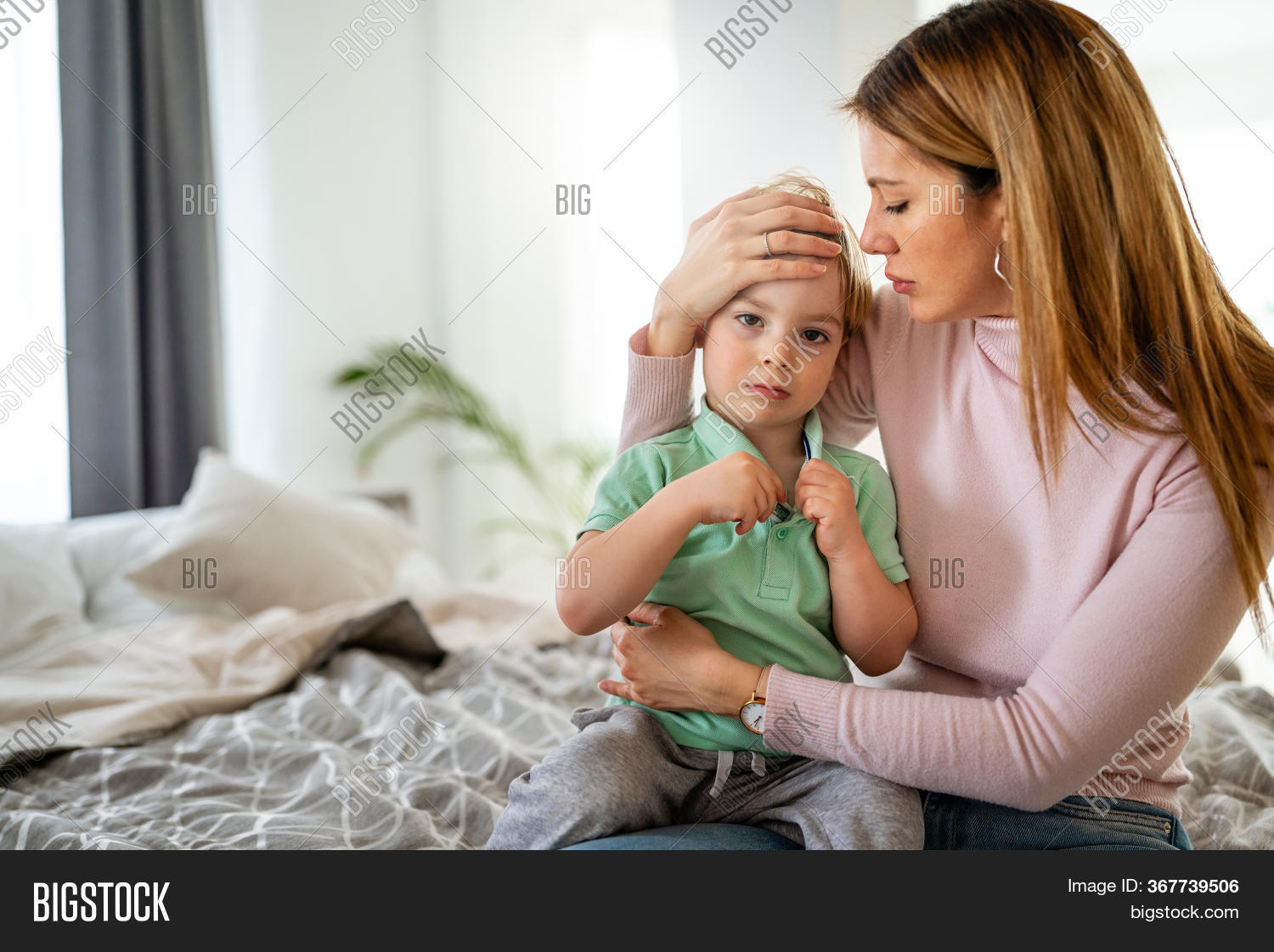 Mother Measuring Image & Photo (Free Trial) | Bigstock