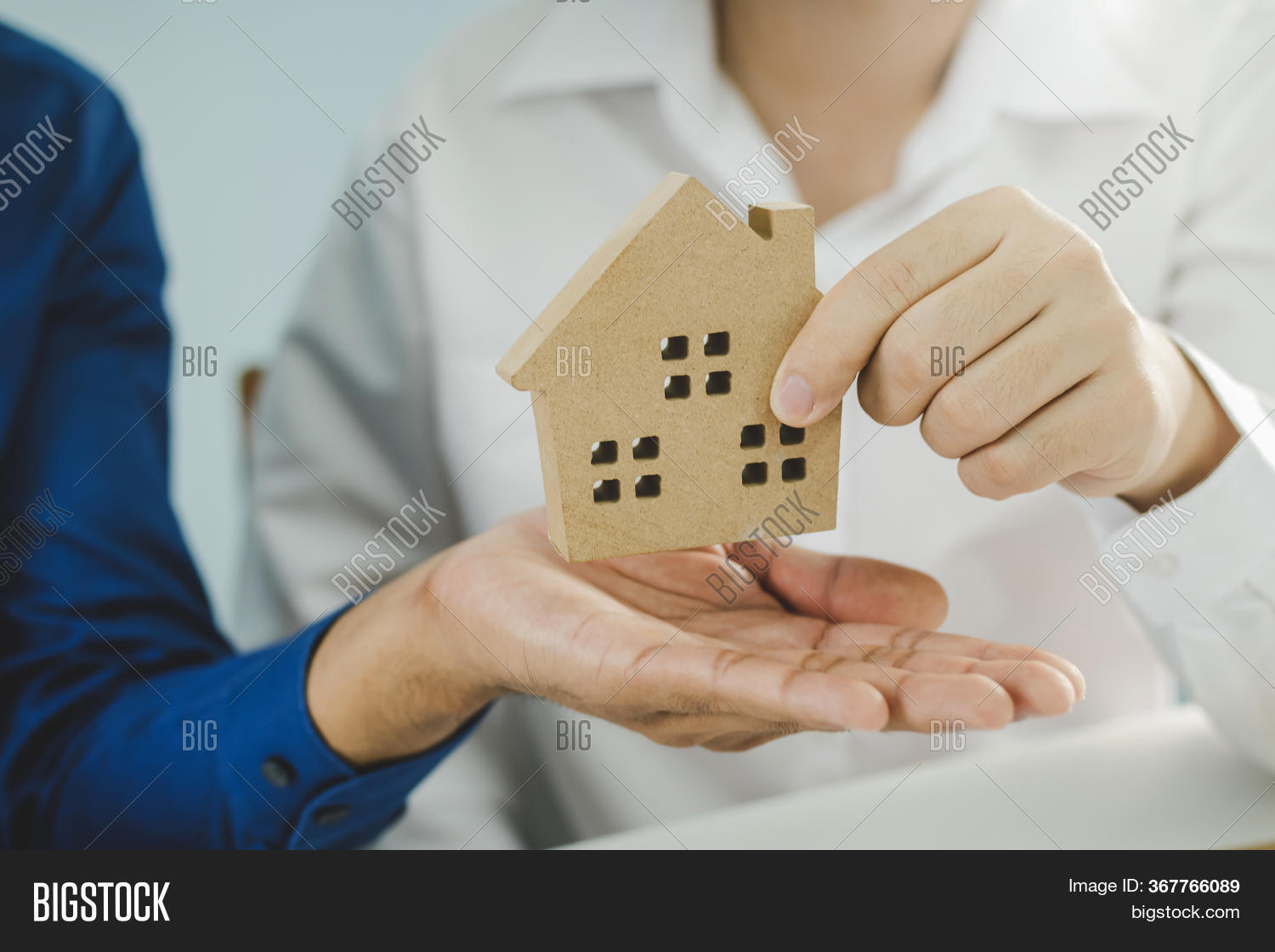 Hand Real Estate Image & Photo (Free Trial) | Bigstock