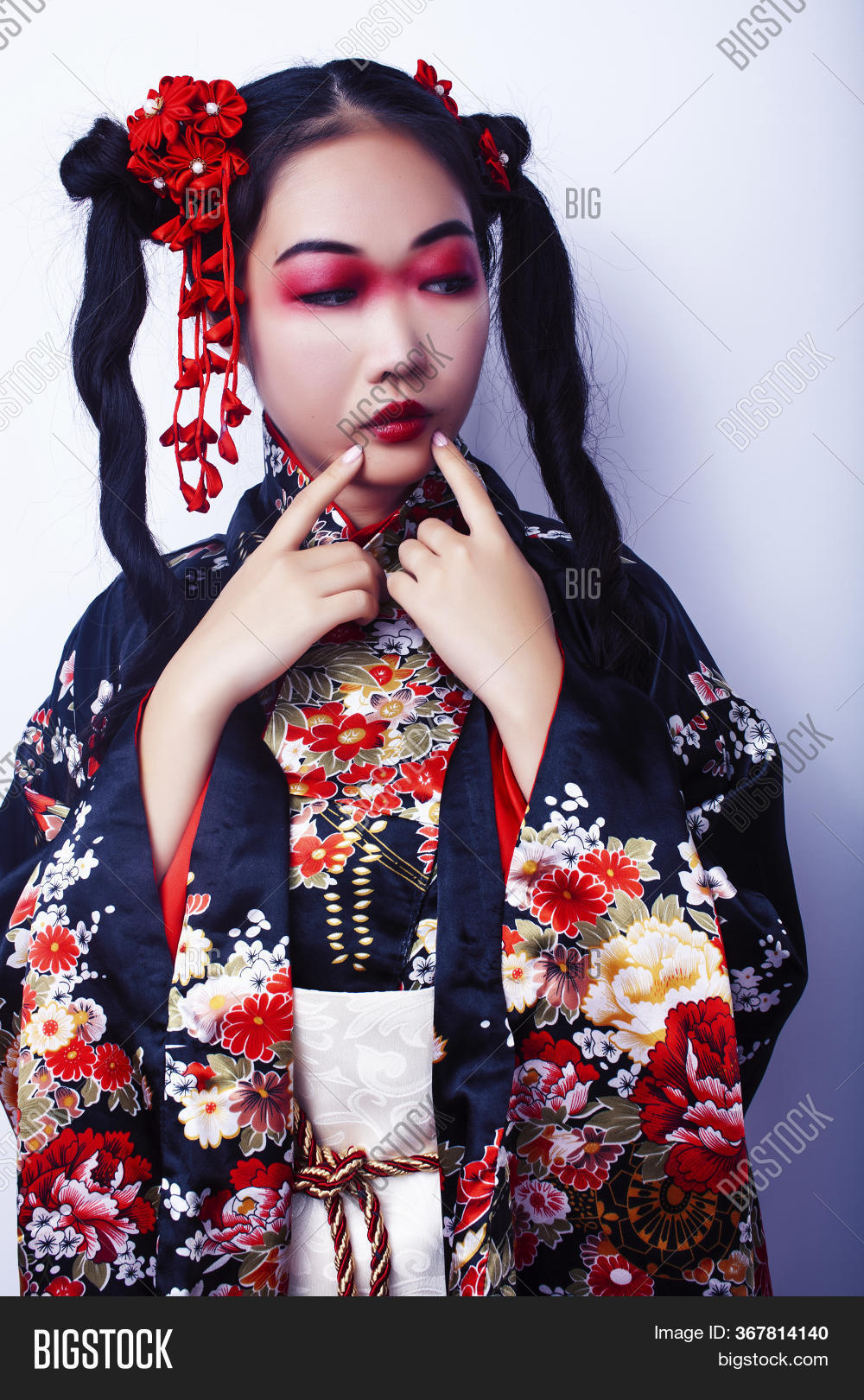 Young Pretty Geisha Image & Photo (Free Trial) | Bigstock