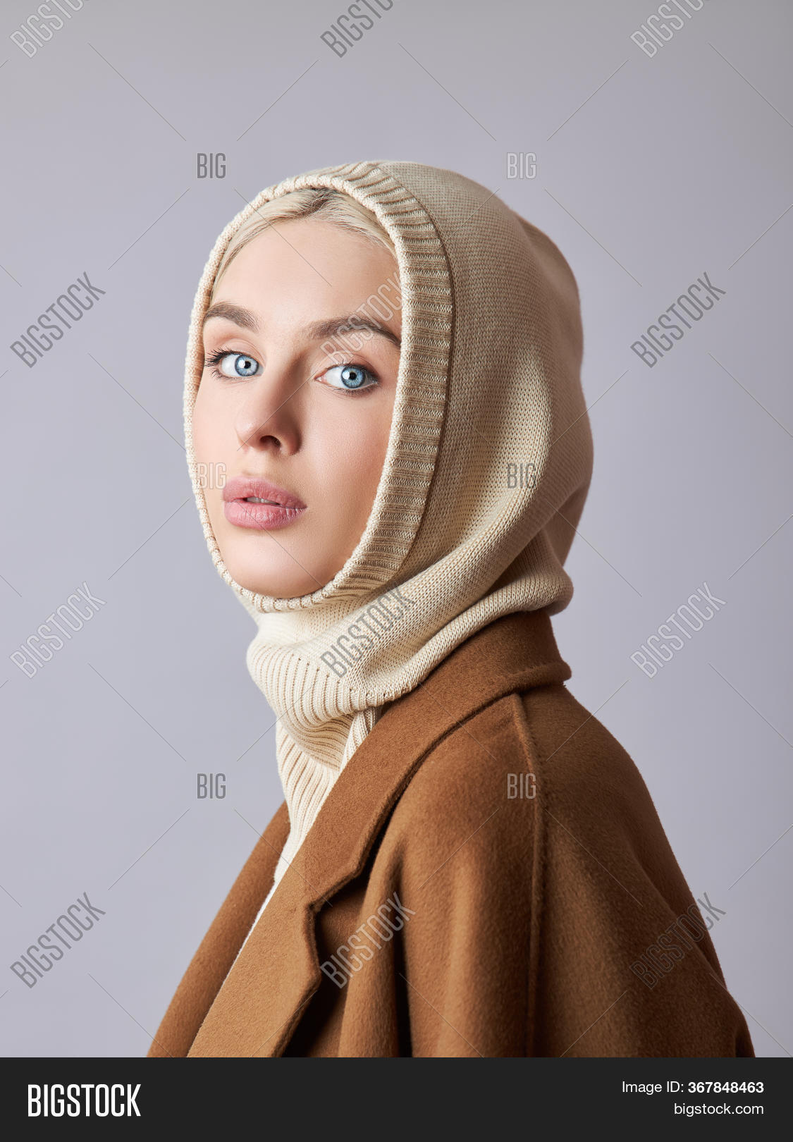 European Muslim Woman Image & Photo (Free Trial) | Bigstock