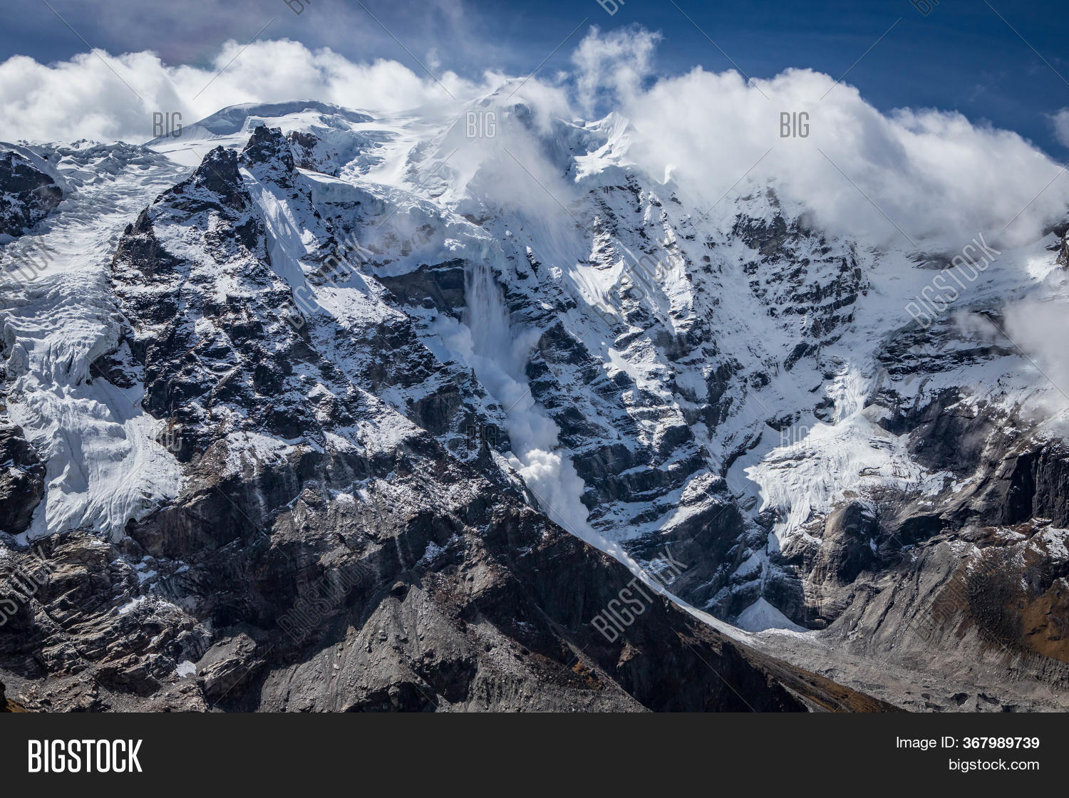 Avalanche Snow Image & Photo (Free Trial) | Bigstock