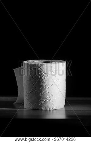 Single Toilet Paper Image & Photo (Free Trial) | Bigstock