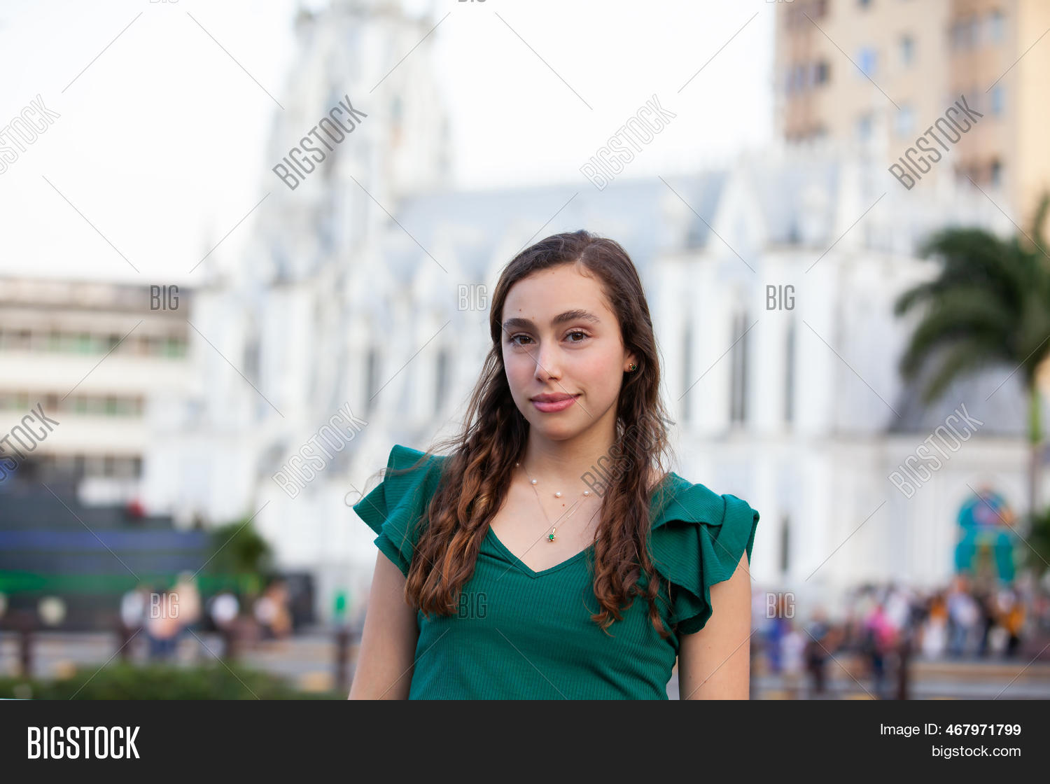 Beautiful Tourist Girl Image & Photo (Free Trial) | Bigstock