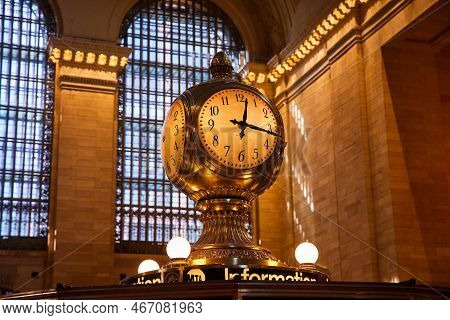 Subway Clock Golden Image & Photo (Free Trial) | Bigstock
