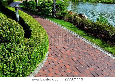 Pedestrian Pavement Image & Photo (Free Trial) | Bigstock