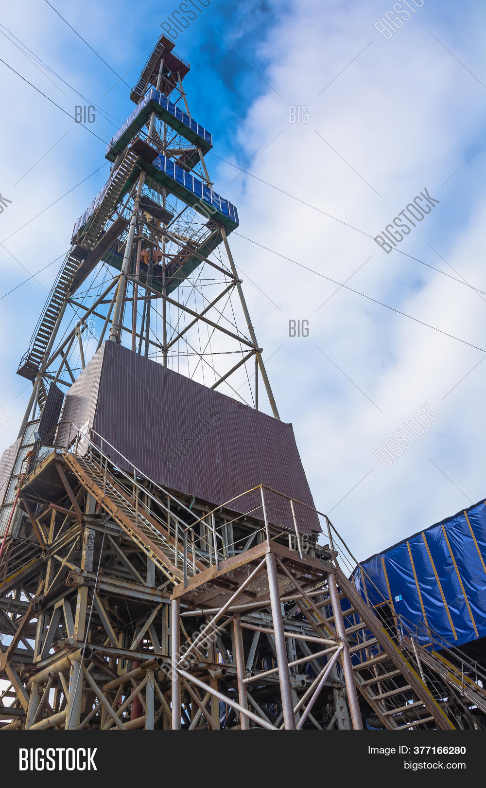 Drilling Rig Tower Image & Photo (Free Trial) | Bigstock