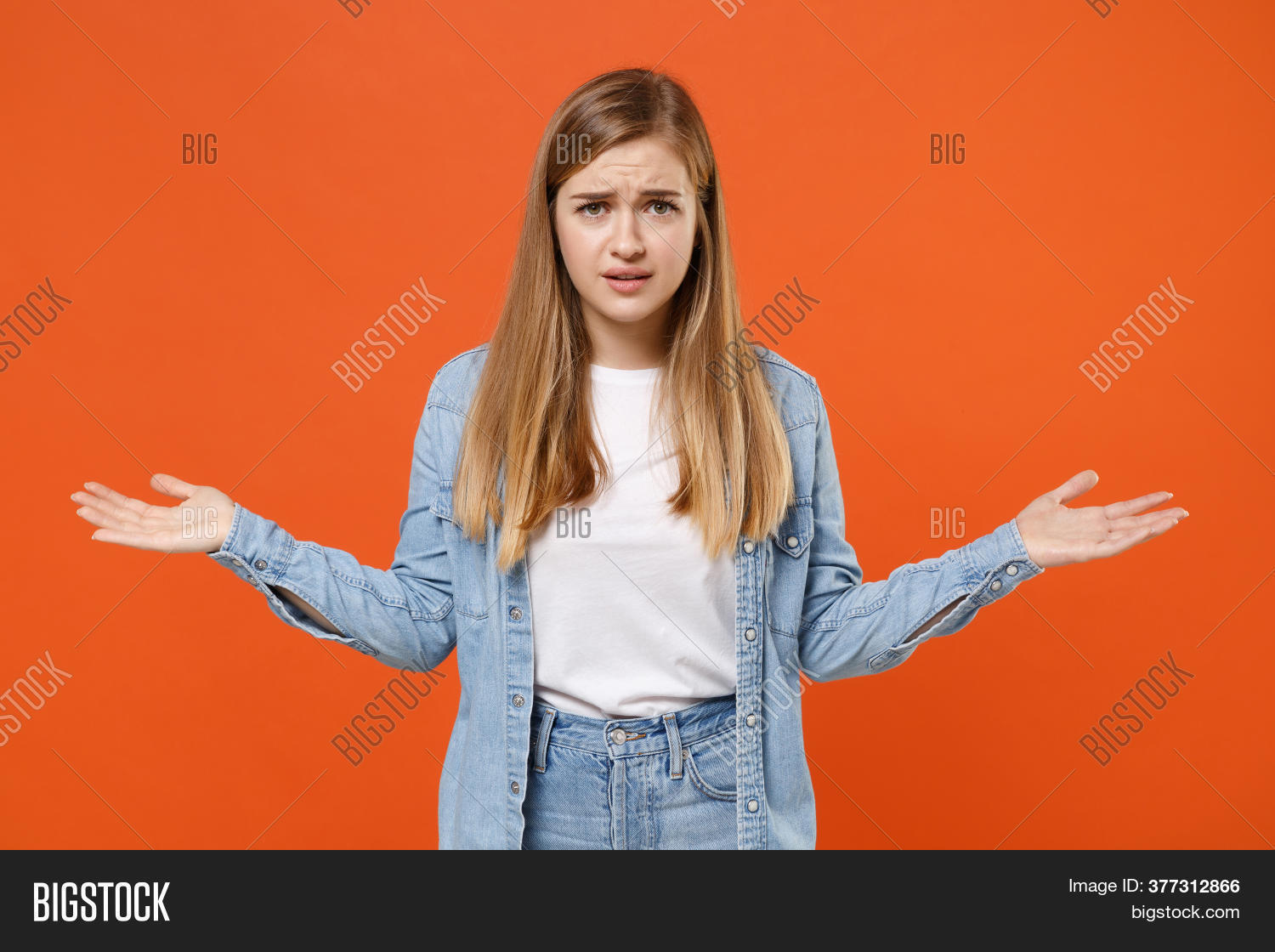 Perplexed Puzzled Image & Photo (Free Trial) | Bigstock