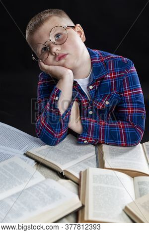 Sad Fat Boy Glasses Image & Photo (Free Trial) | Bigstock