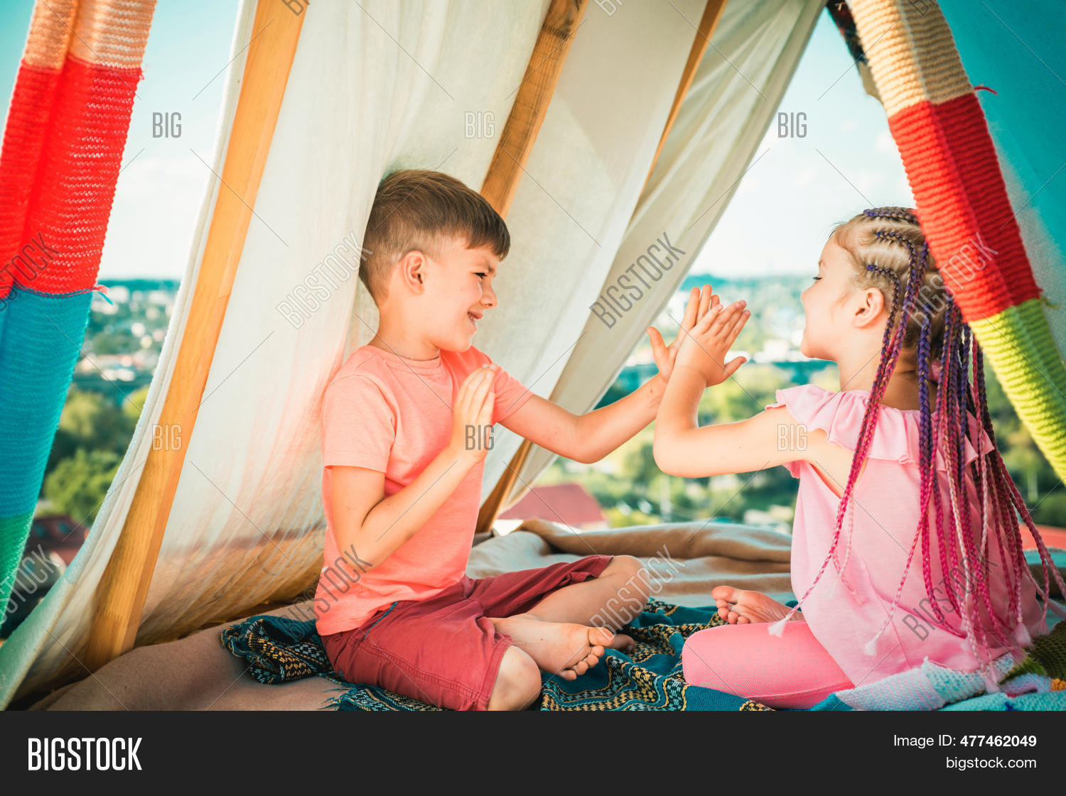 Brother afbeelding en foto (gratis proefversie) | Bigstock