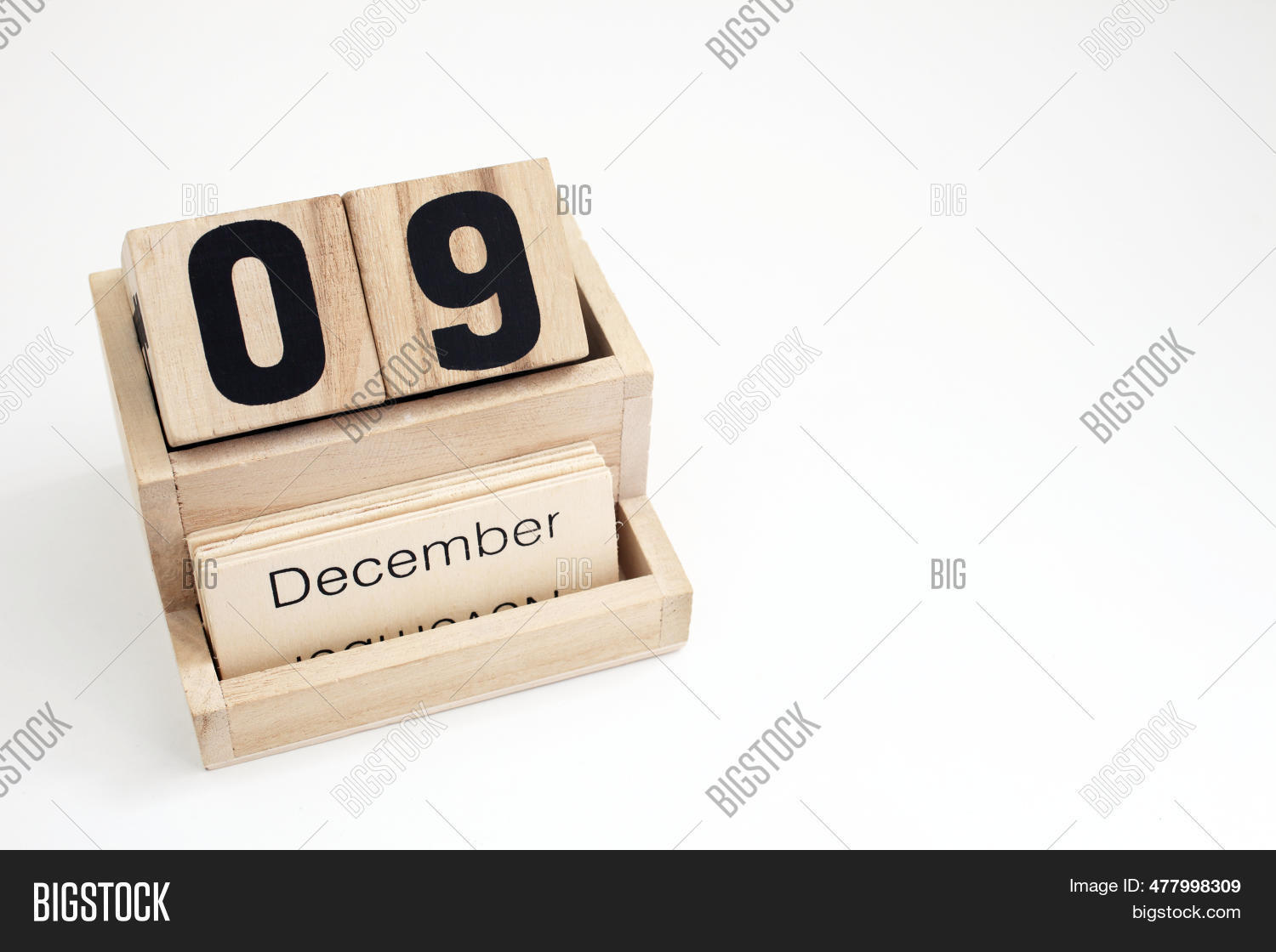 Wooden Perpetual Image & Photo (Free Trial) | Bigstock