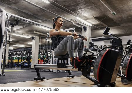 Muscular Sportswoman Image & Photo (Free Trial) | Bigstock