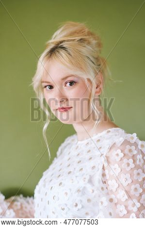 16 Year Old Female Model Images, Illustrations & Vectors (Free) - Bigstock