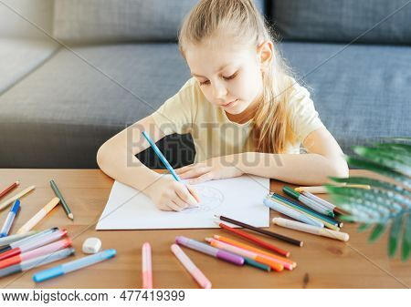 Child Girl Drawing Image & Photo (Free Trial) | Bigstock