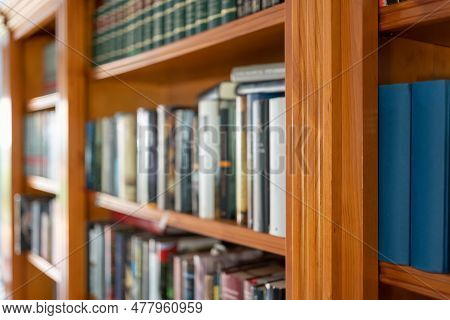 Library Full Books Image & Photo (Free Trial) | Bigstock