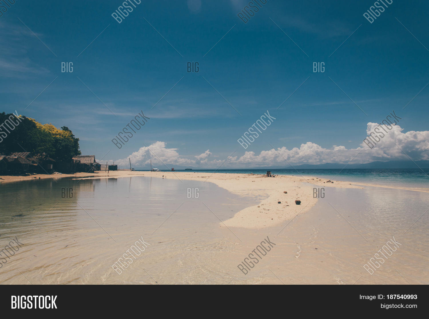 Beautiful Sand Bar By Image & Photo (Free Trial) | Bigstock