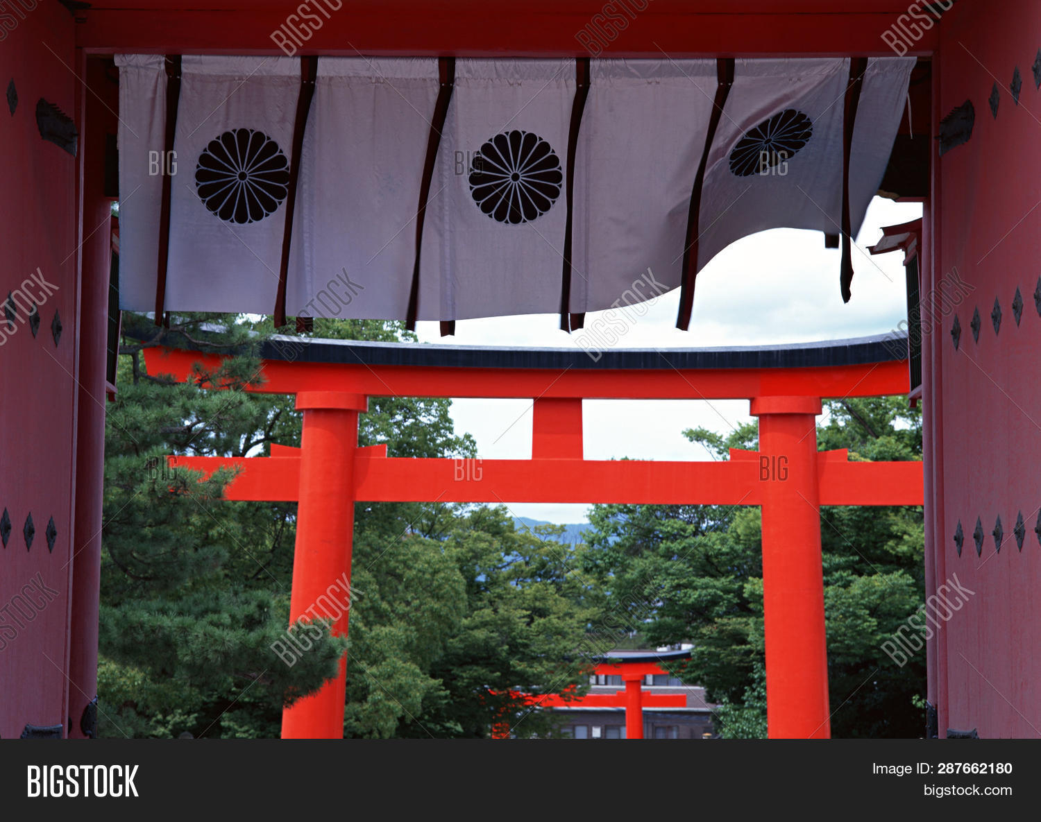 Japanese Shrine Image & Photo (Free Trial) | Bigstock