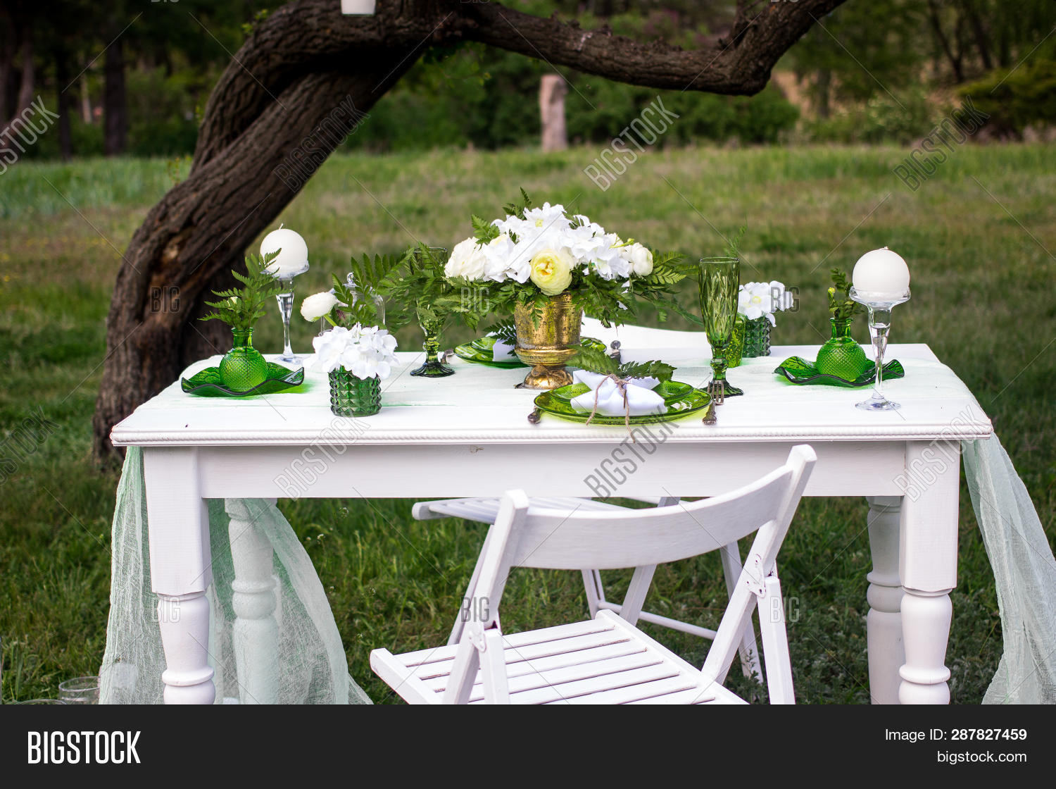 Outdoor Table Lunch Image & Photo (Free Trial) | Bigstock