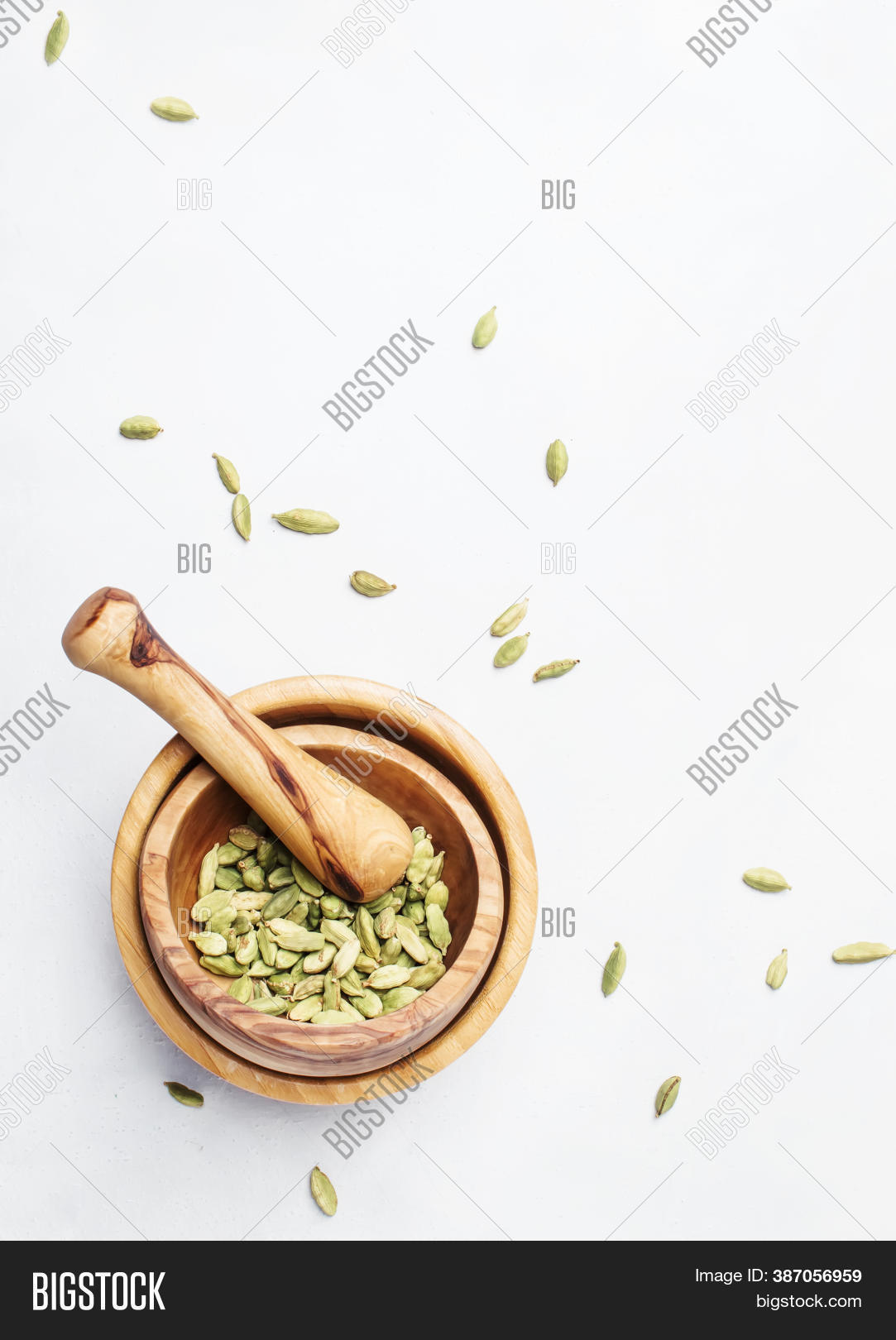 Dry Whole Cardamom Image & Photo (Free Trial) | Bigstock