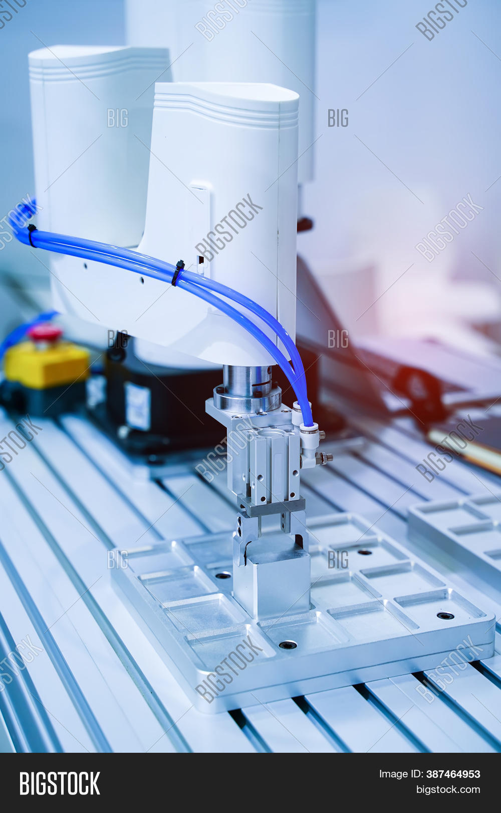 Robotic Arm Catch Image & Photo (Free Trial) | Bigstock