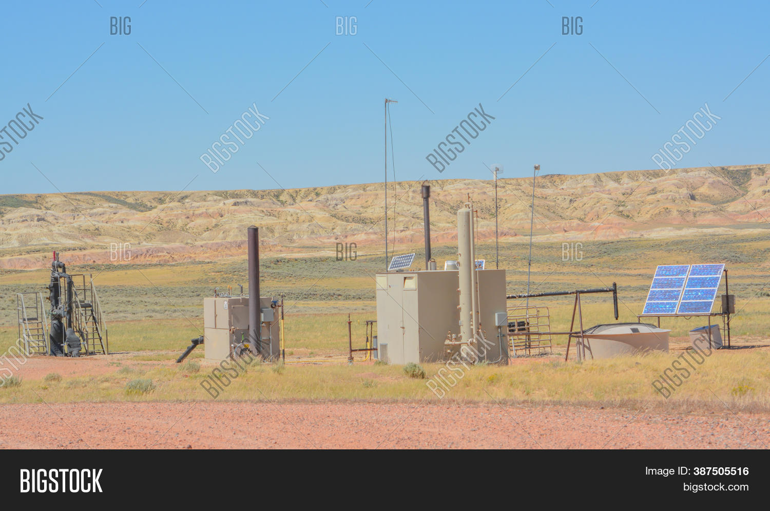 Fracking Equipment Oil Image & Photo (Free Trial) | Bigstock